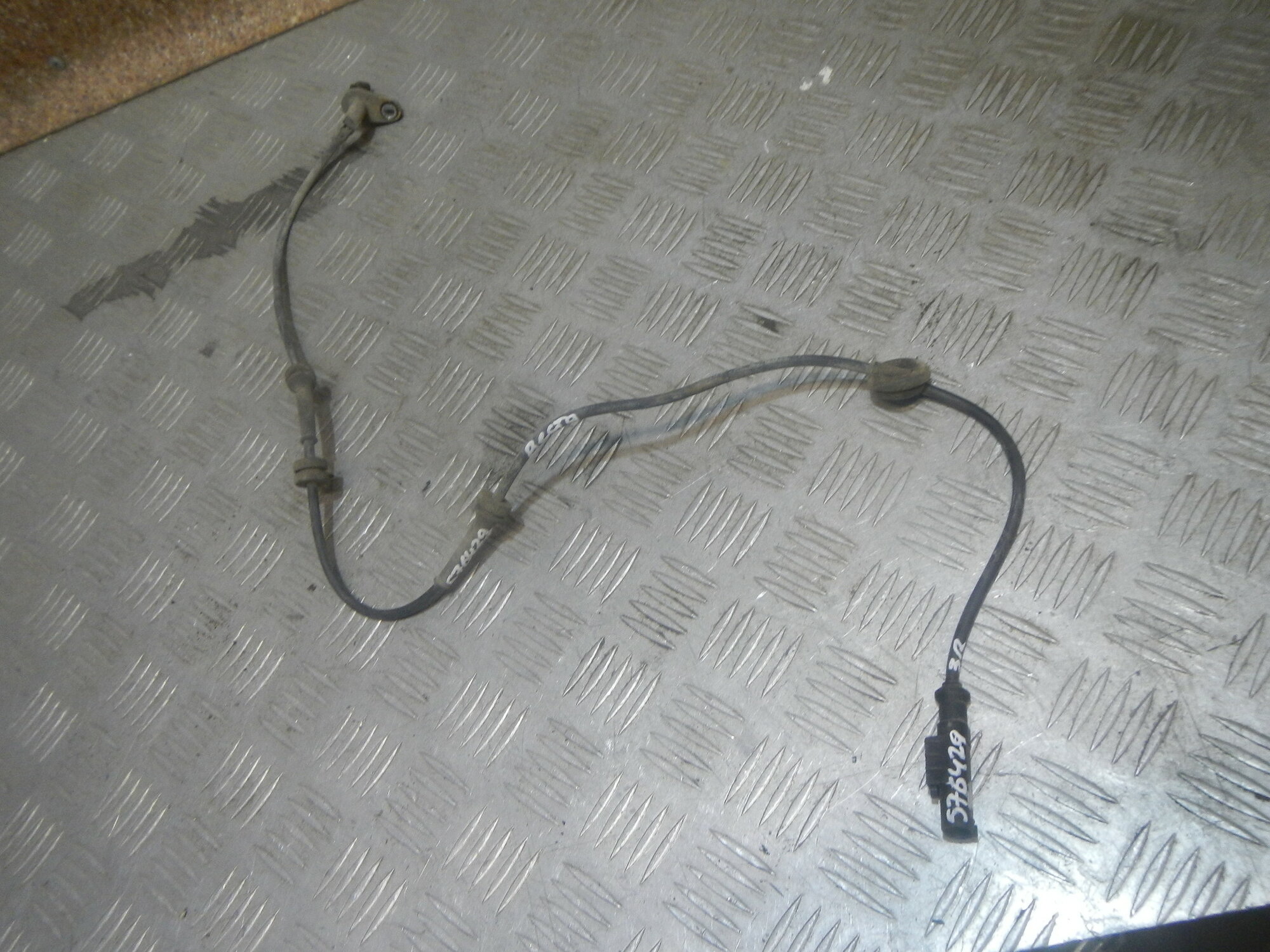 Б/У Датчик ABS задний, ВАЗ (VAZ)-LADA VESTA (веста) LADA VESTA (Веста) правый Без видимых повреждений. 576429 LADA арт. 8...