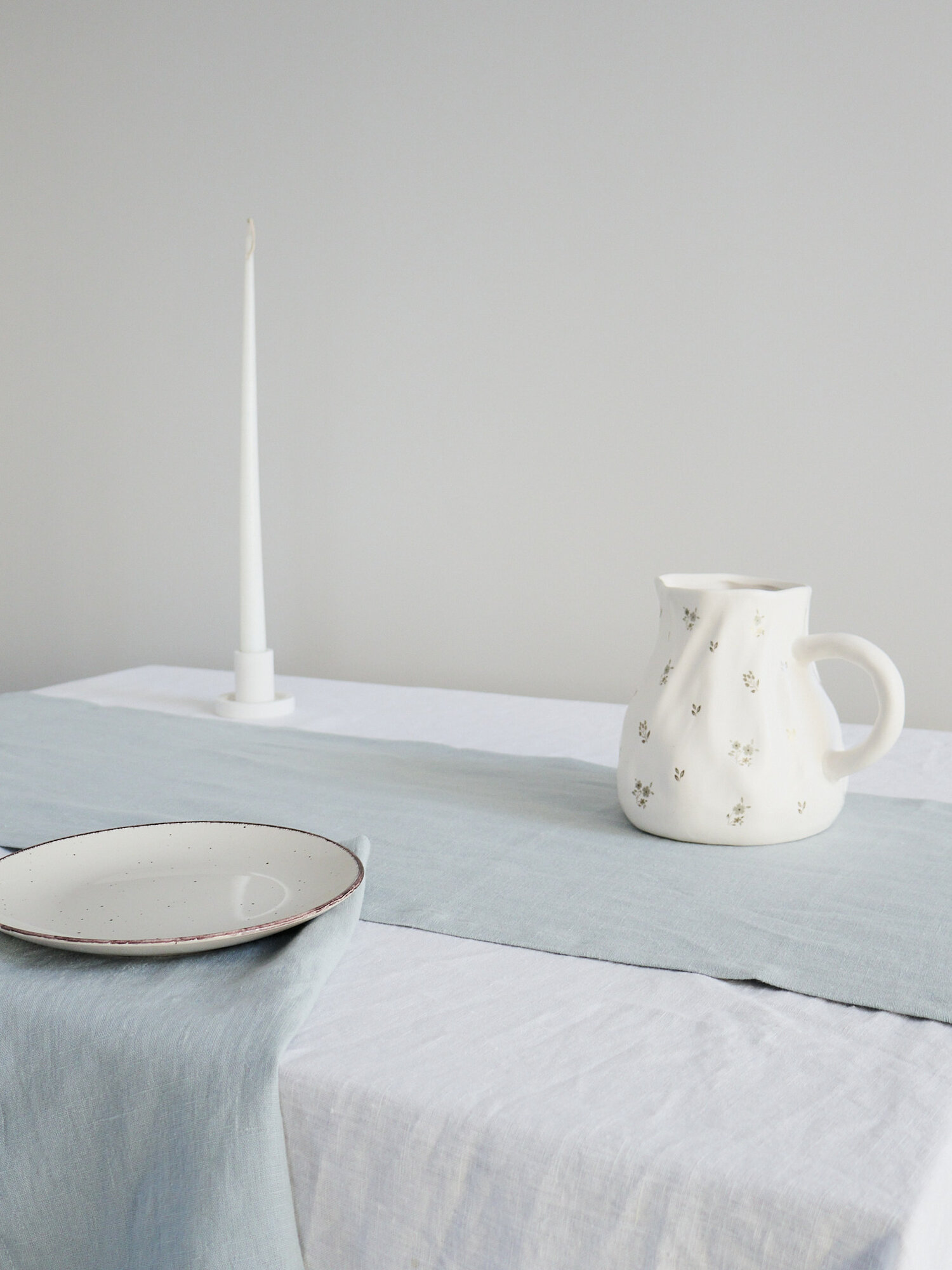 Дорожка на стол льняная LINNEA, 40х150 см, цвет голубой дым