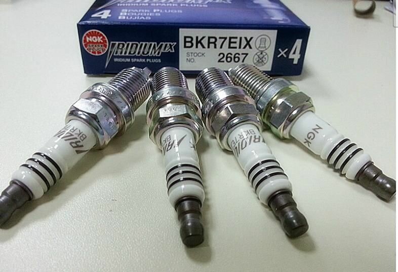 Свеча зажигания NGK BKR7EIX