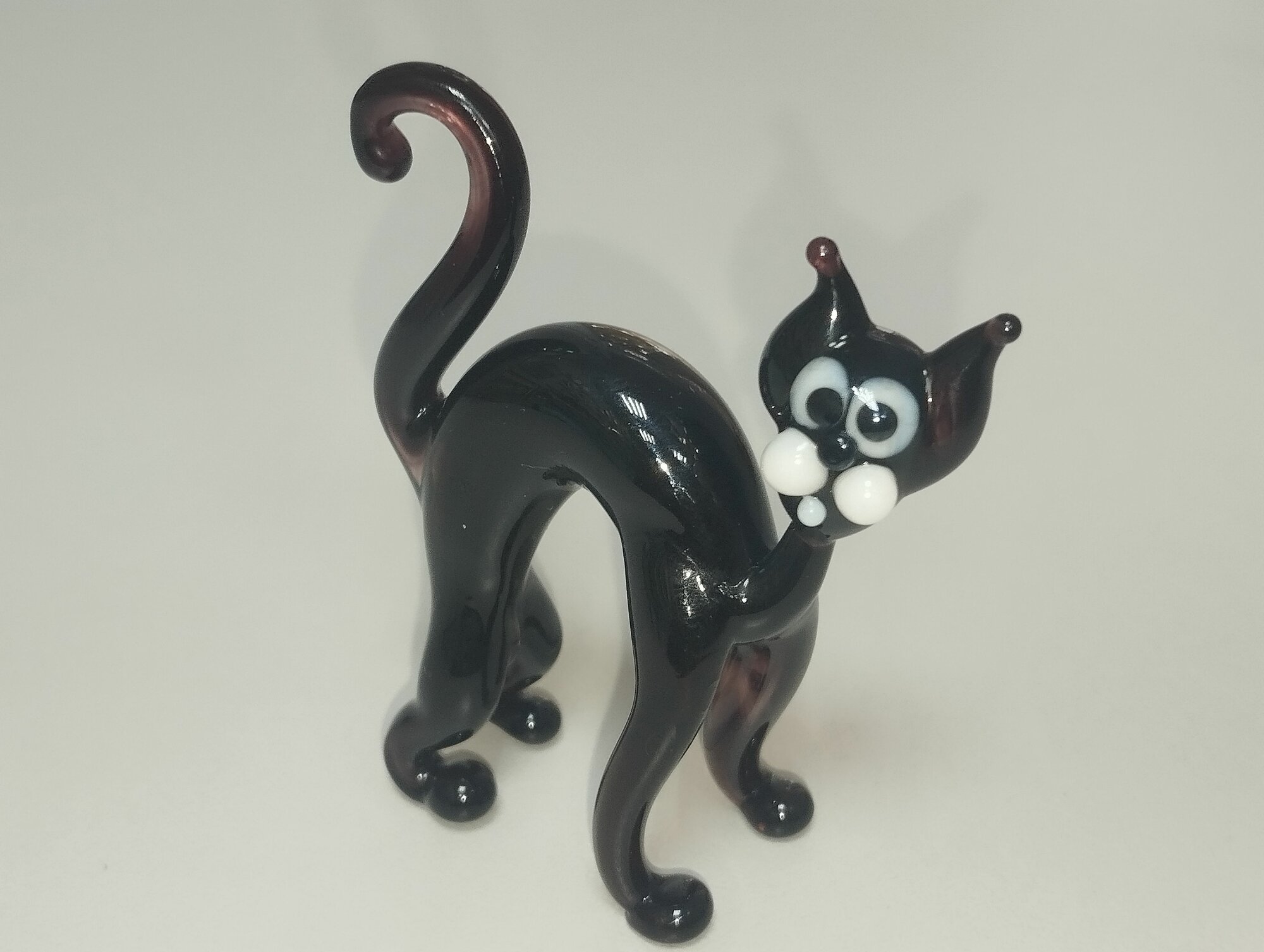 Стеклянная фигурка кот