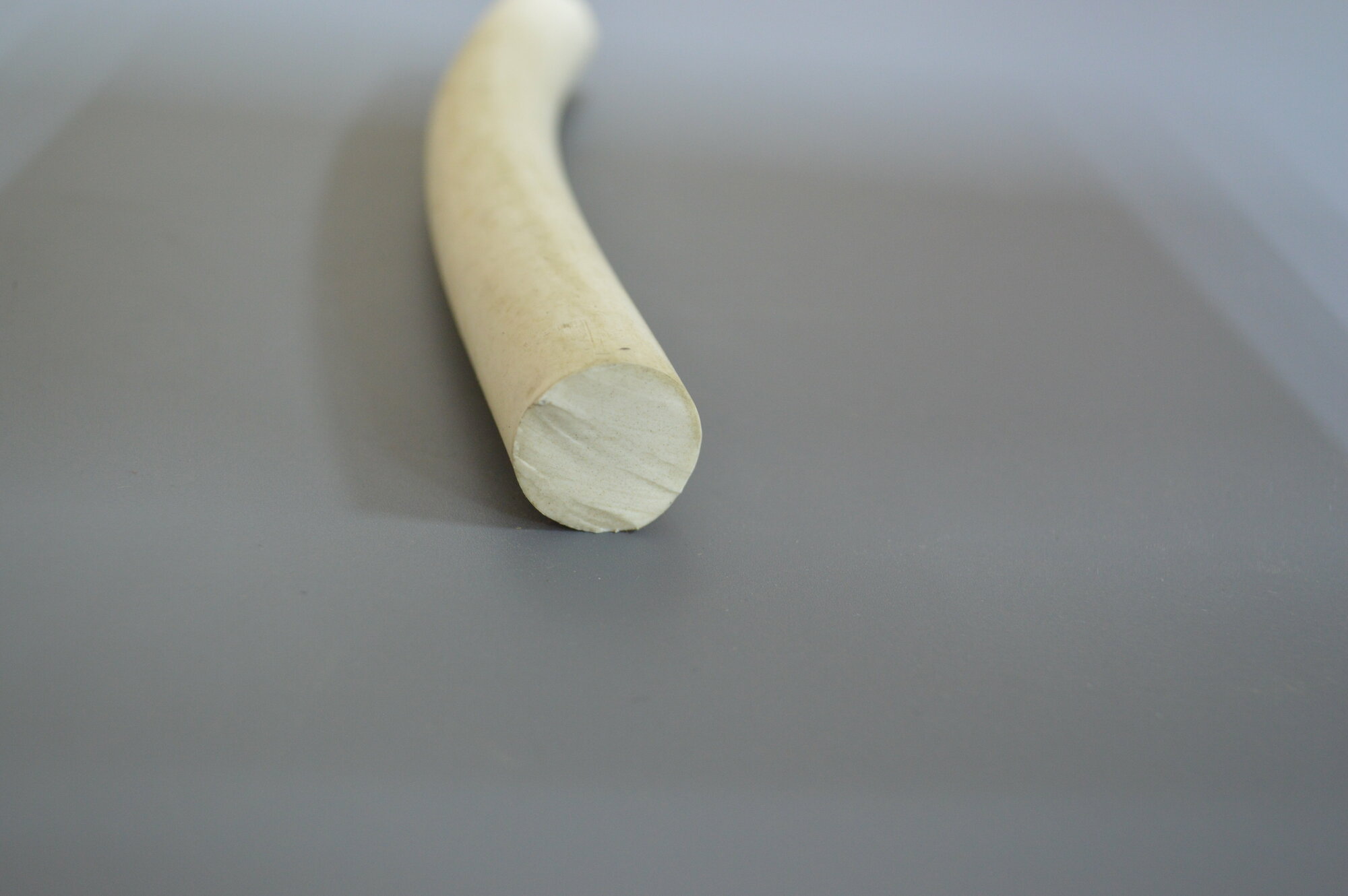 Шнур уплотнительный из вакуумной резины диаметр 18 мм, длина 6 метров