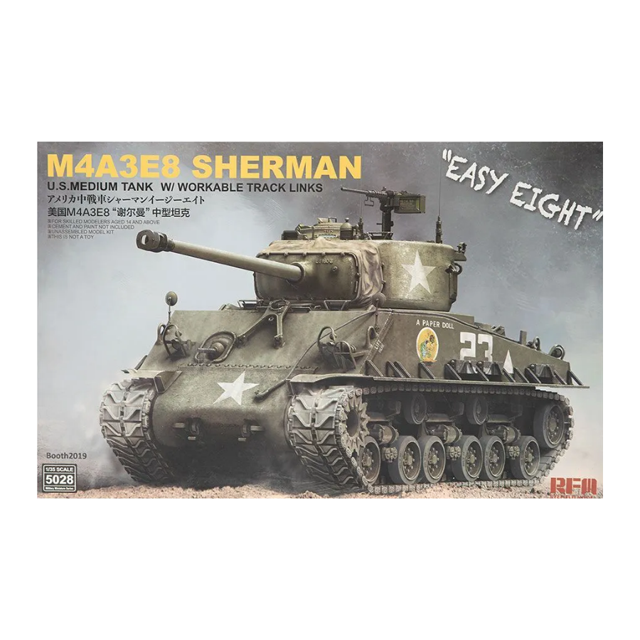 Американский средний танк Sherman M4A3E8 с рабочими траками 1:35 RM-5028