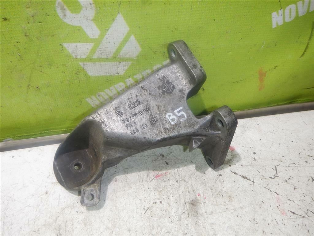 Кронштейн двигателя VW Passat B5 96-00