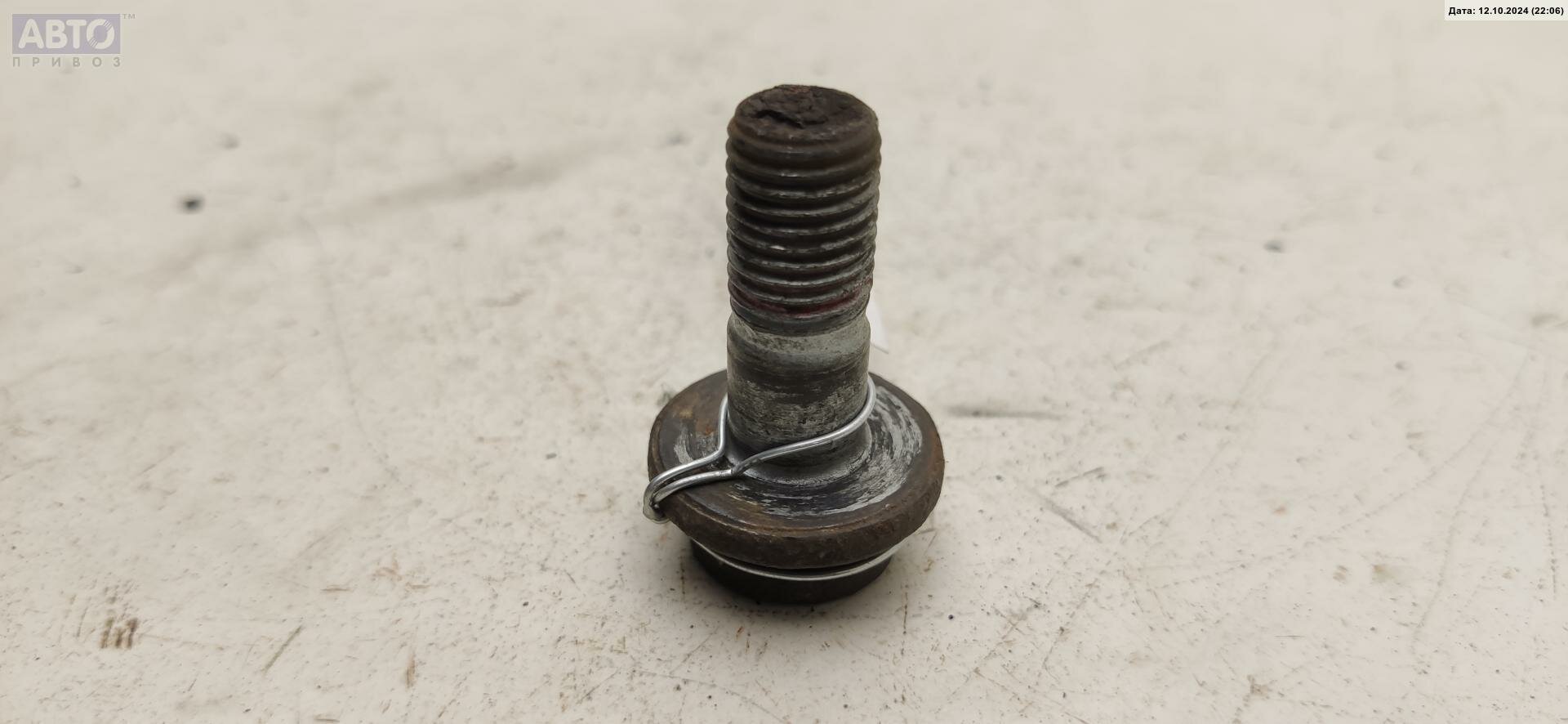 Болт крепления Peugeot 407