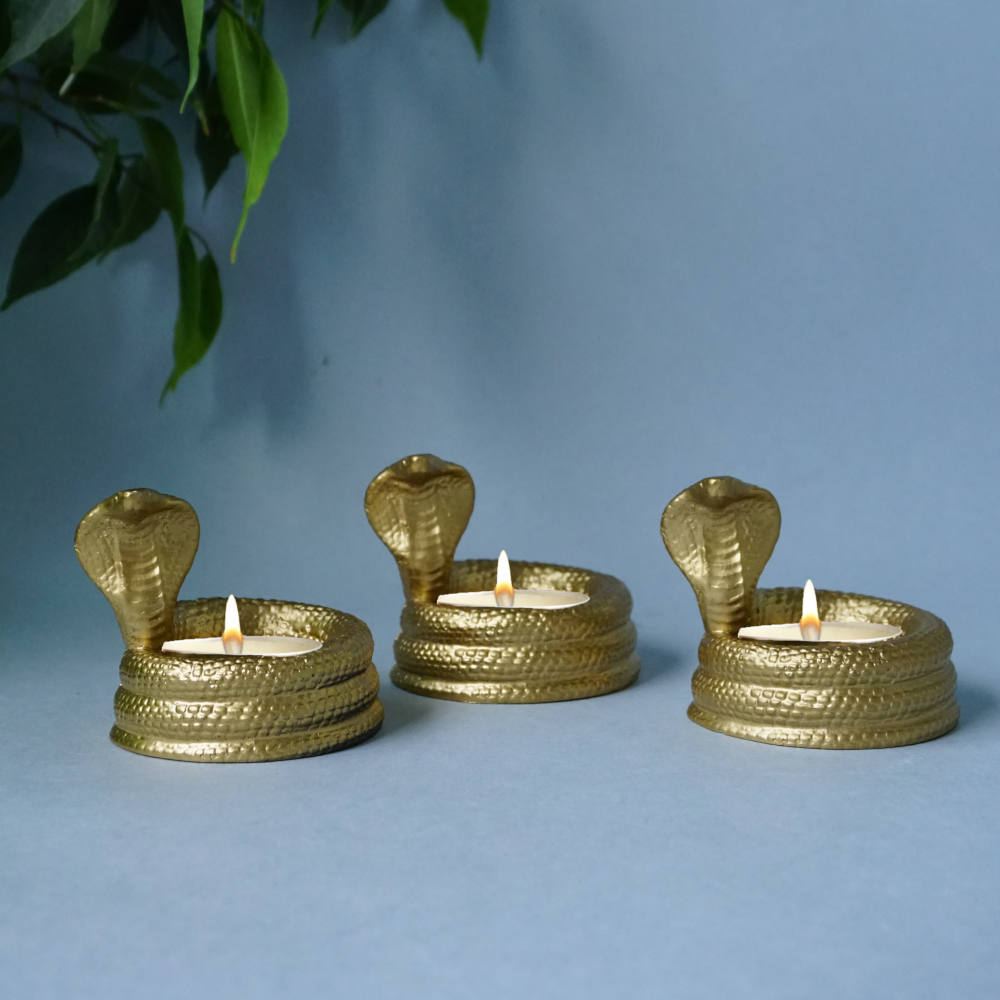Подсвечник "Кобра", для чайной свечи, золотой цвет, набор 3 шт.