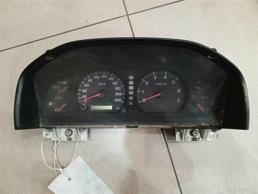 Панель приборов от Toyota Land Cruiser 100 1998-2007