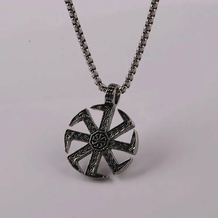 Славянский оберег Коловрат на цепочке