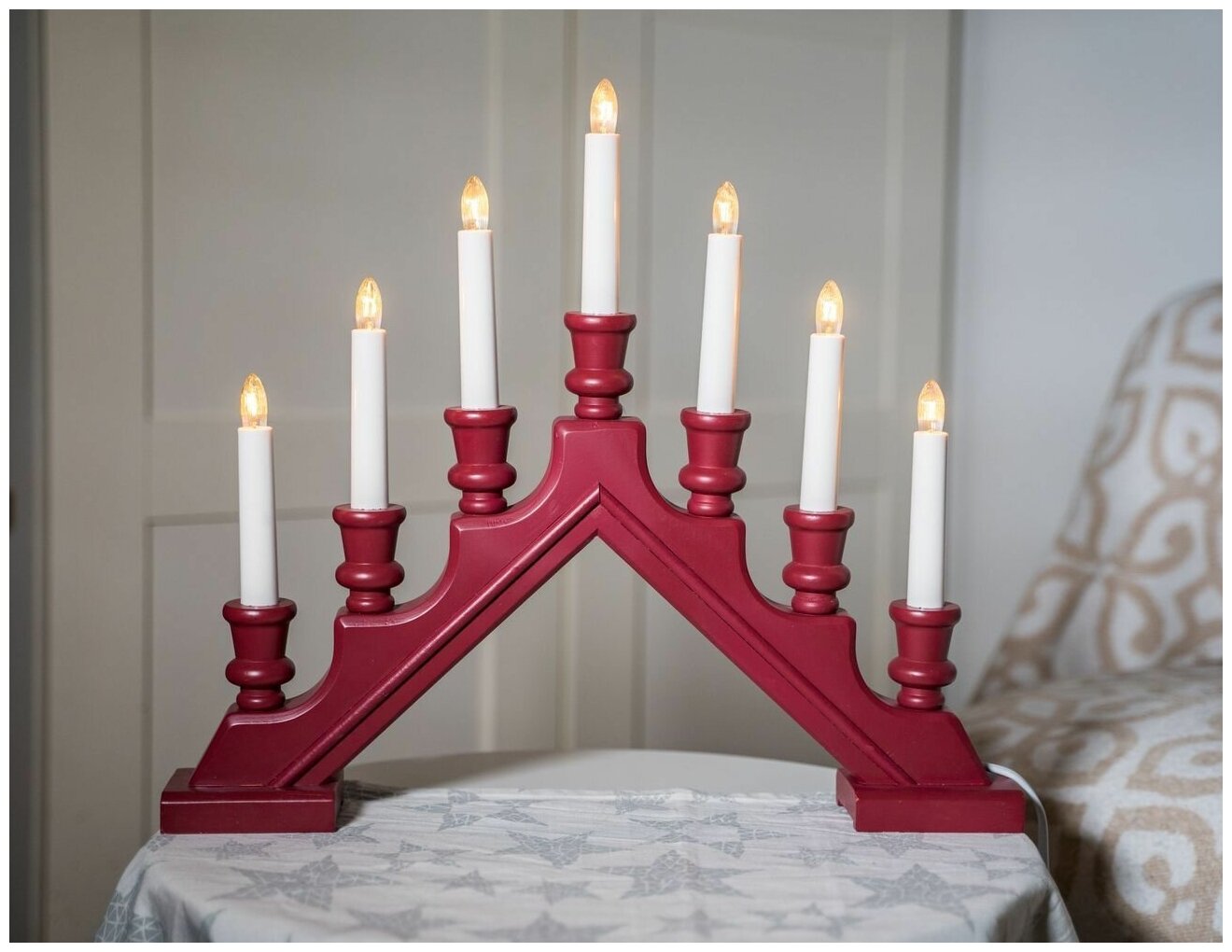 Рождественская горка деревянная, красная, 7 тёплых белых ламп, 43х38 см, STAR trading