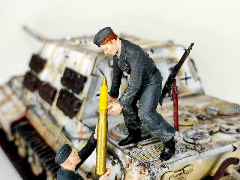 Фигура танкиста, Германия, лето 1943 г, поза 5. Масштаб 1:35