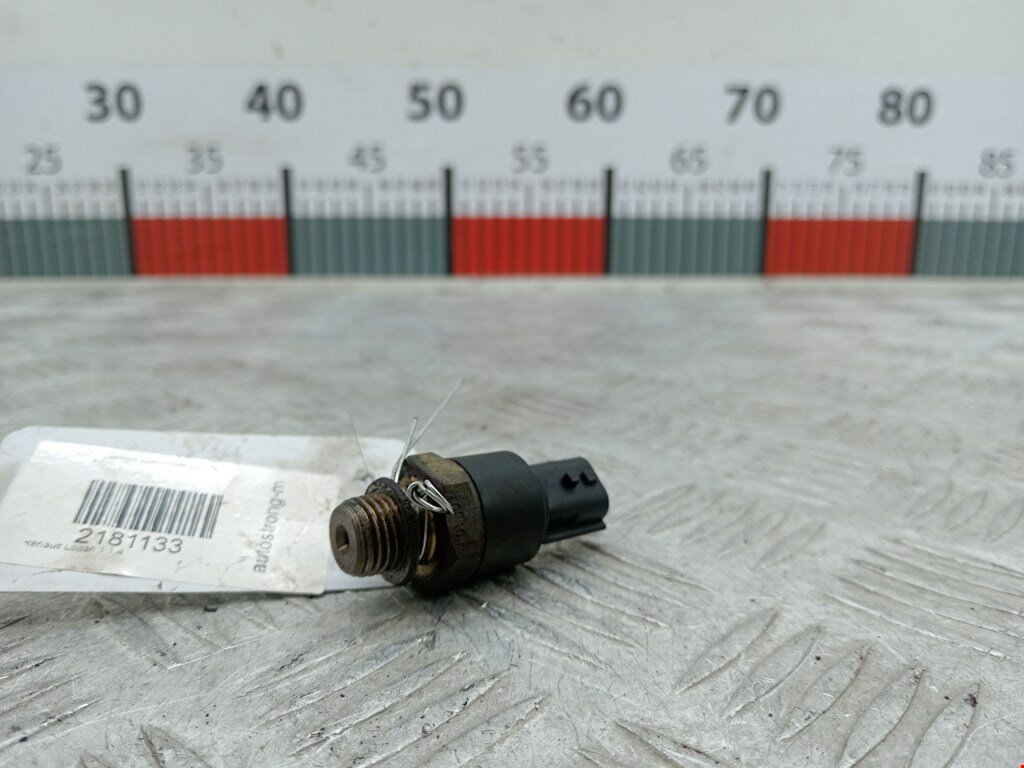 Датчик давления масла Renault Logan 1 8200671274 арт. 2181133