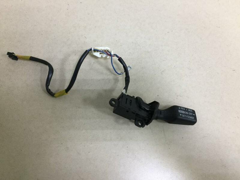 Переключатель круиз-контроля Lexus RX 300 XU10 1997-2003 кат.номер: 8463030220 8463030221