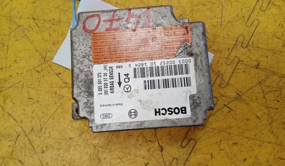 Блок управления AIR BAG W203 С-klasse Mercedes-Benz A0018209726
