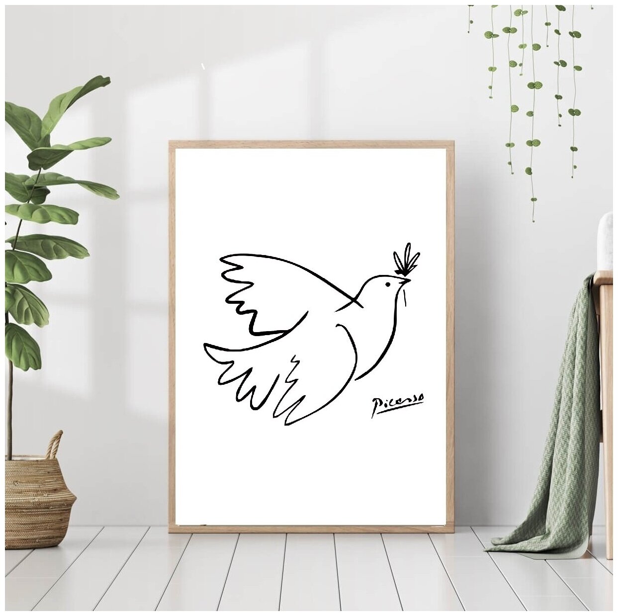 Постер "Голубь-птица мира" 40x50 без рамки на стену для интерьера