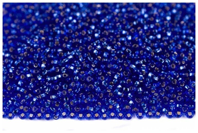 Бисер чешский PRECIOSA круглый 10/0 37050 синий, серебряная линия внутри, квадратное отверстие, 20 грамм
