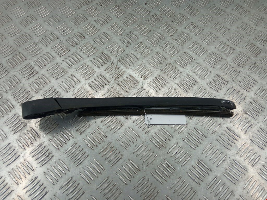 Поводок стеклоочистителя заднего BMW 3-Series (E46) 61628220830 арт. 1947840