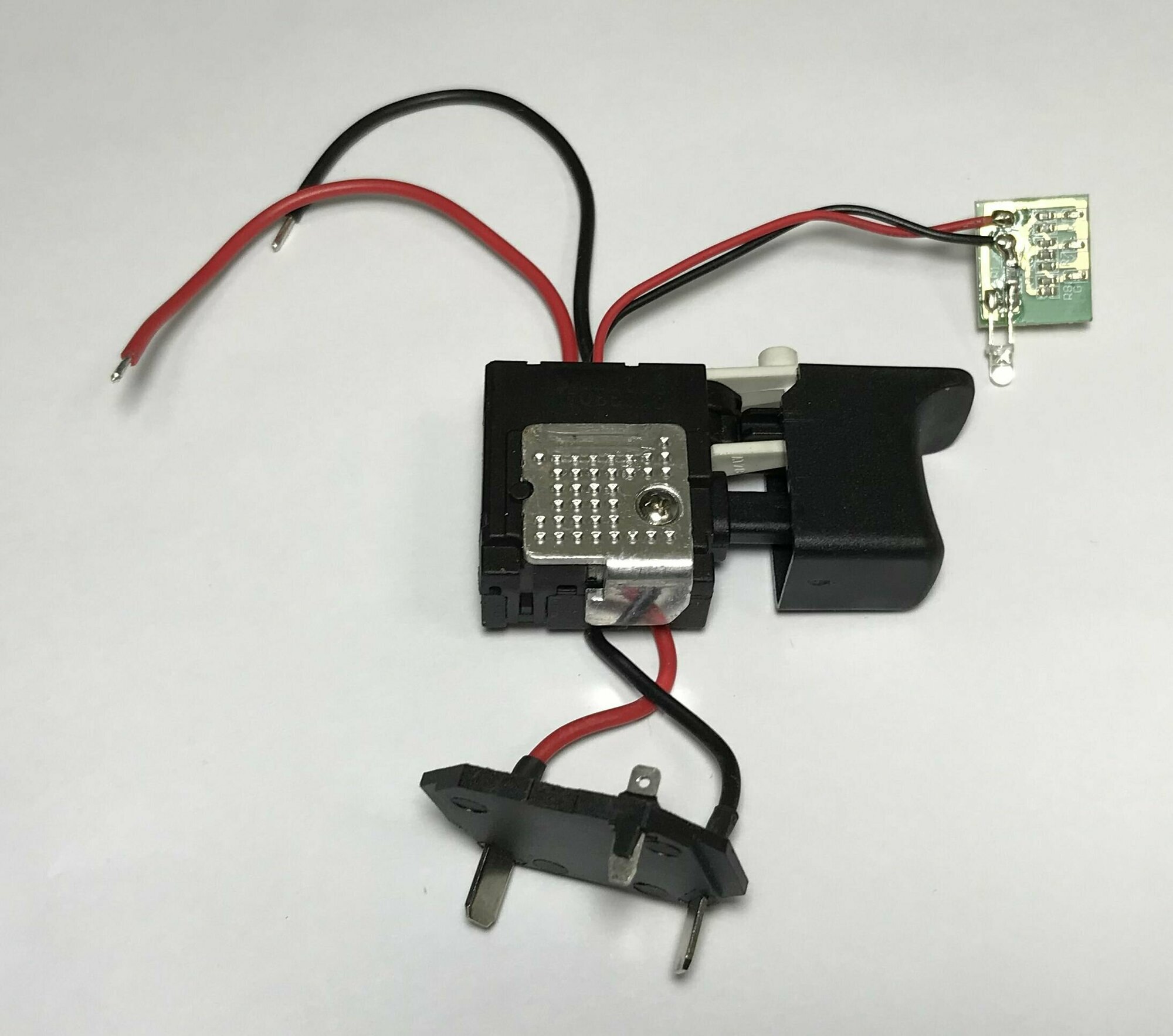 Выключатель для шуруповерта ДА-18ЭР (597)