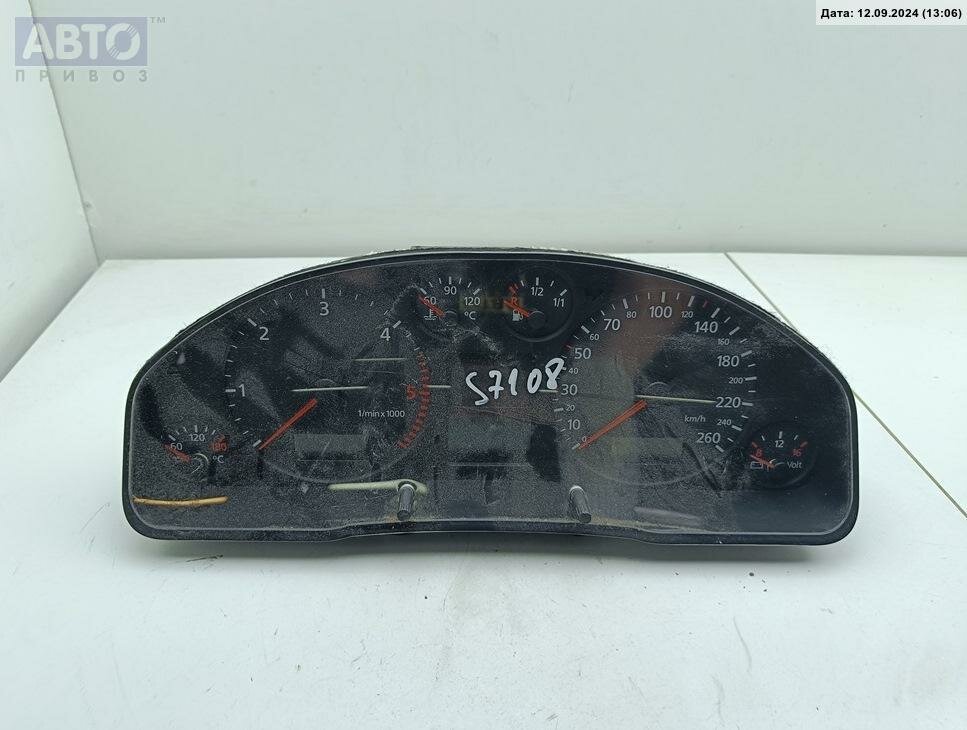 Щиток приборный (панель приборов) Audi A6 C5 (1997-2005)