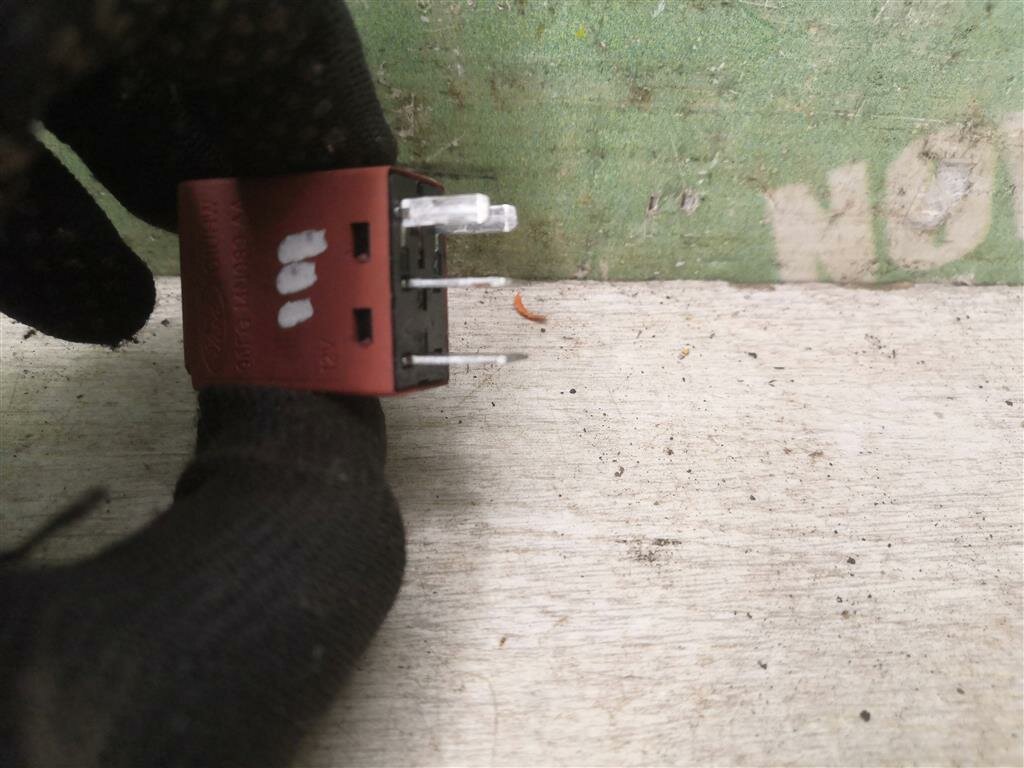 Реле Ford Escort /Orion 1995-1998