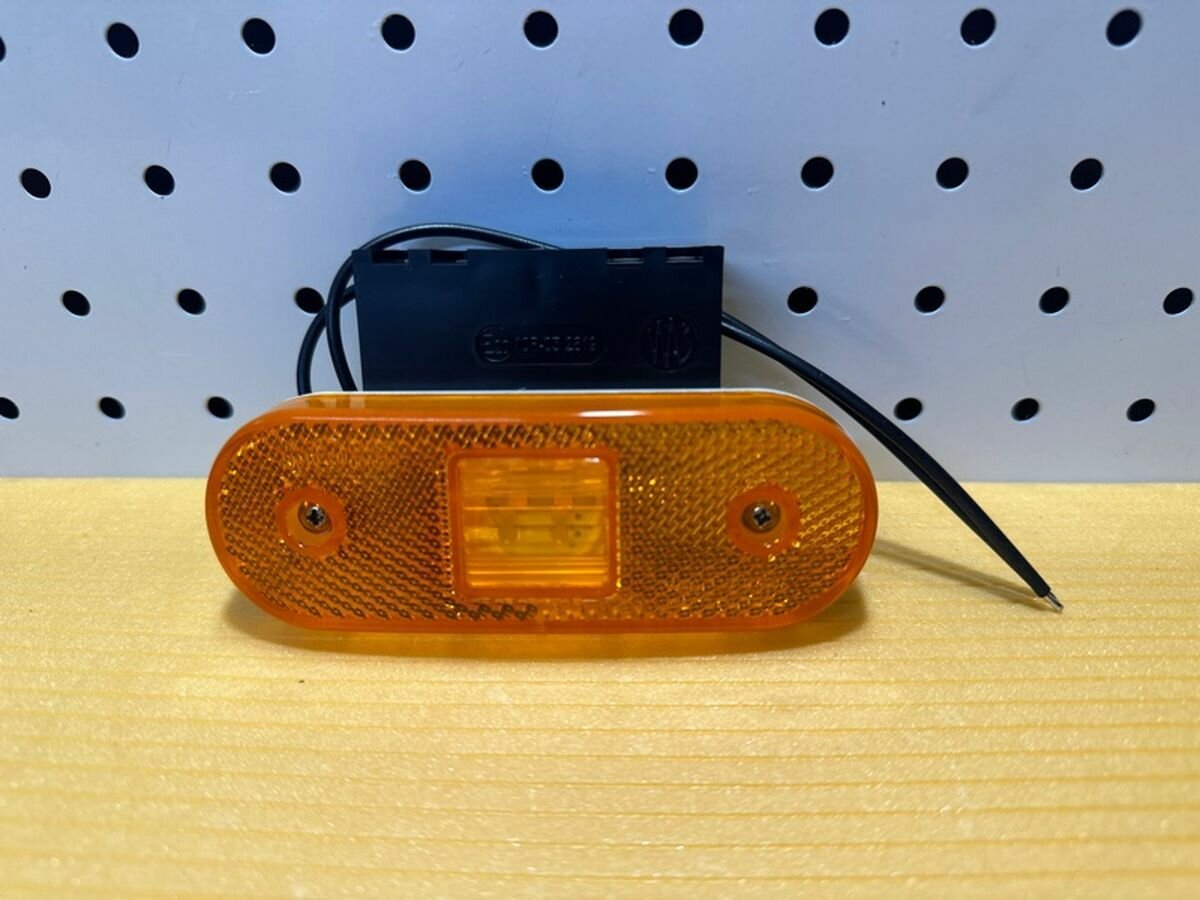 Фонарь габаритный, желтый LED 9V-36V SCHMITZ