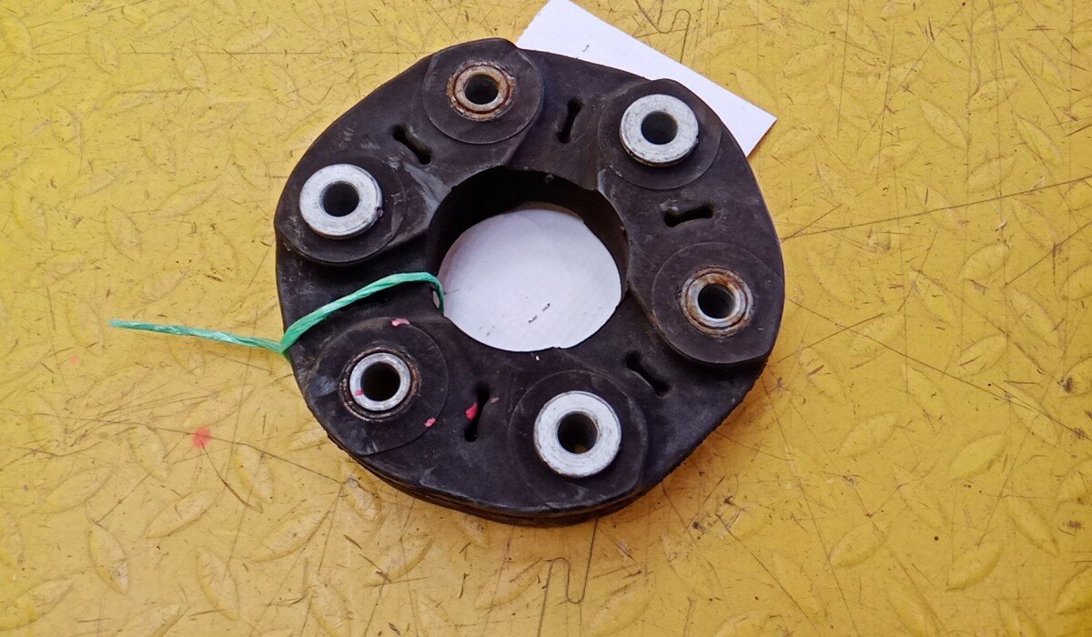 Муфта карданного вала 3-серия E90,91,92,93 BMW 26117512619