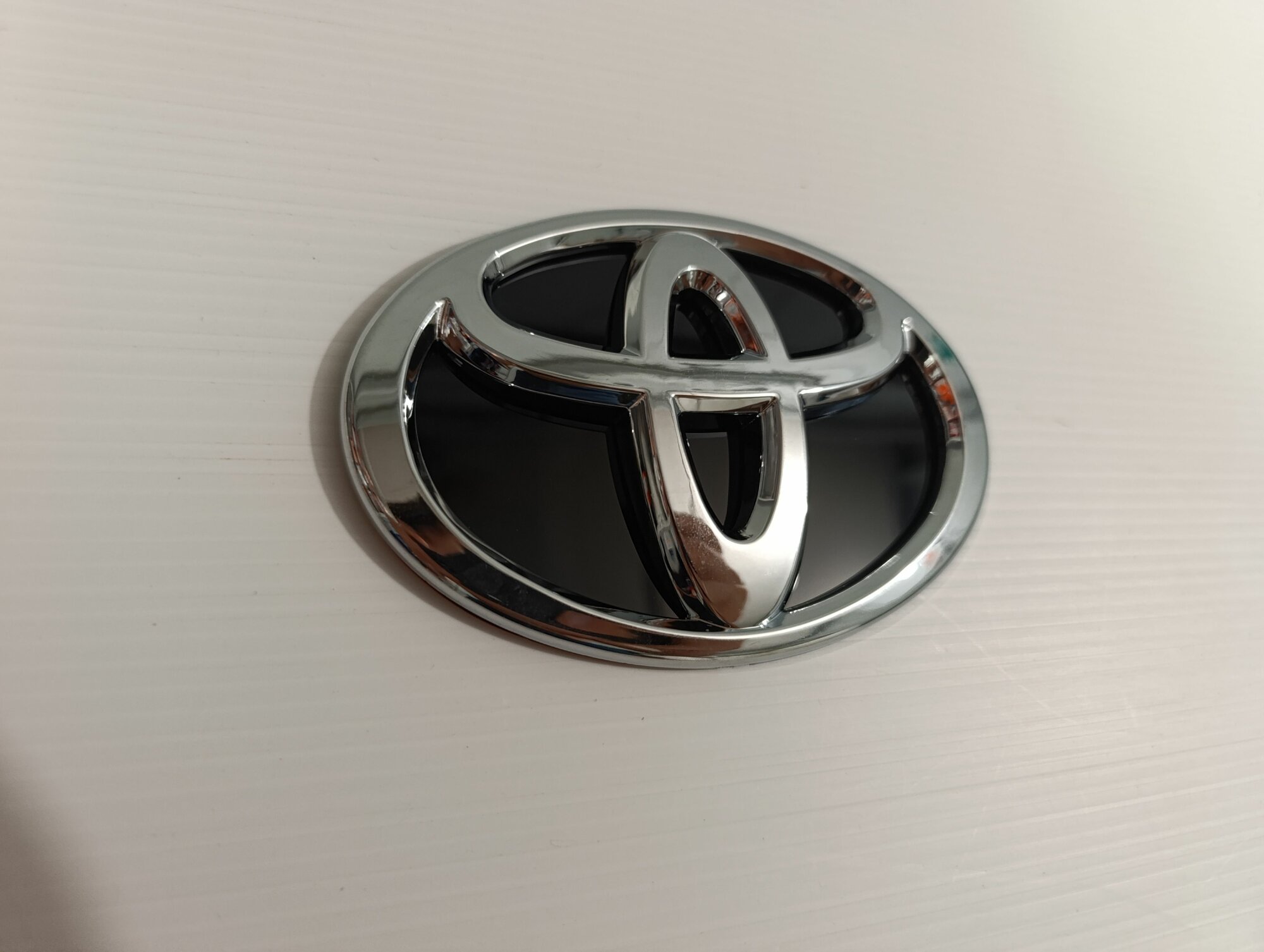 Эмблема Toyota 13x9 cm