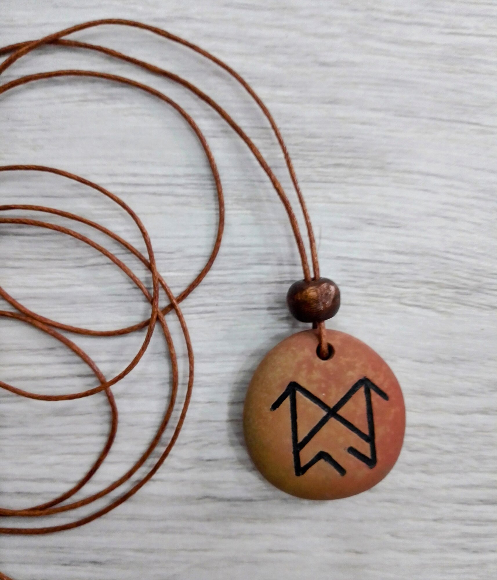 Кулон Оберег Школьника "Гранитный Науки". Гравировка. Ручная работа.