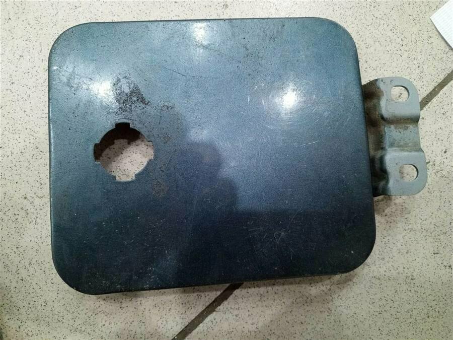 Лючок бензобака от Mitsubishi Pajero, Montero 2 1991-2004