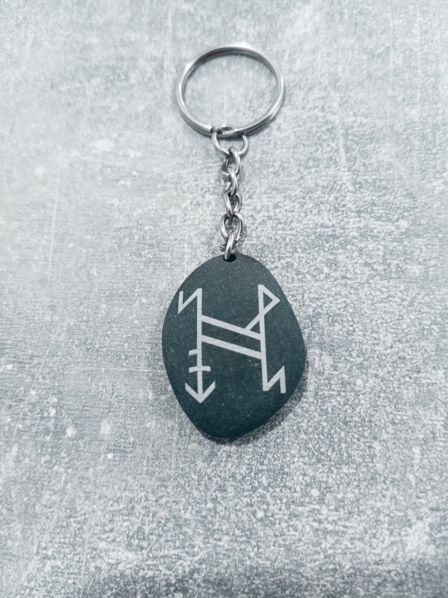 Оберег на похудение, Избавление от лишних килограмм (гравировка натуральный камень)