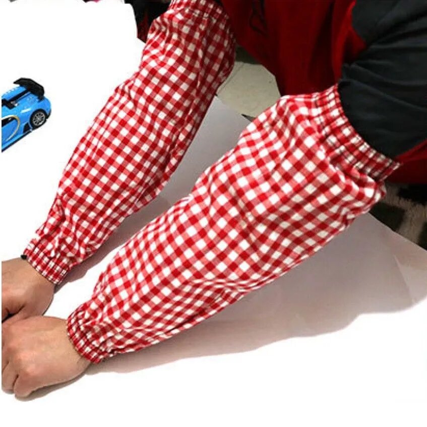 Нарукавники для творчества, для лепки, рисования, для защиты одежды при выполнении работ.