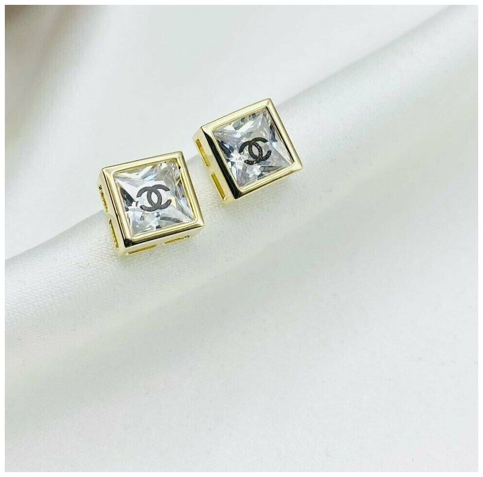 Серьги пусеты, искусственный камень