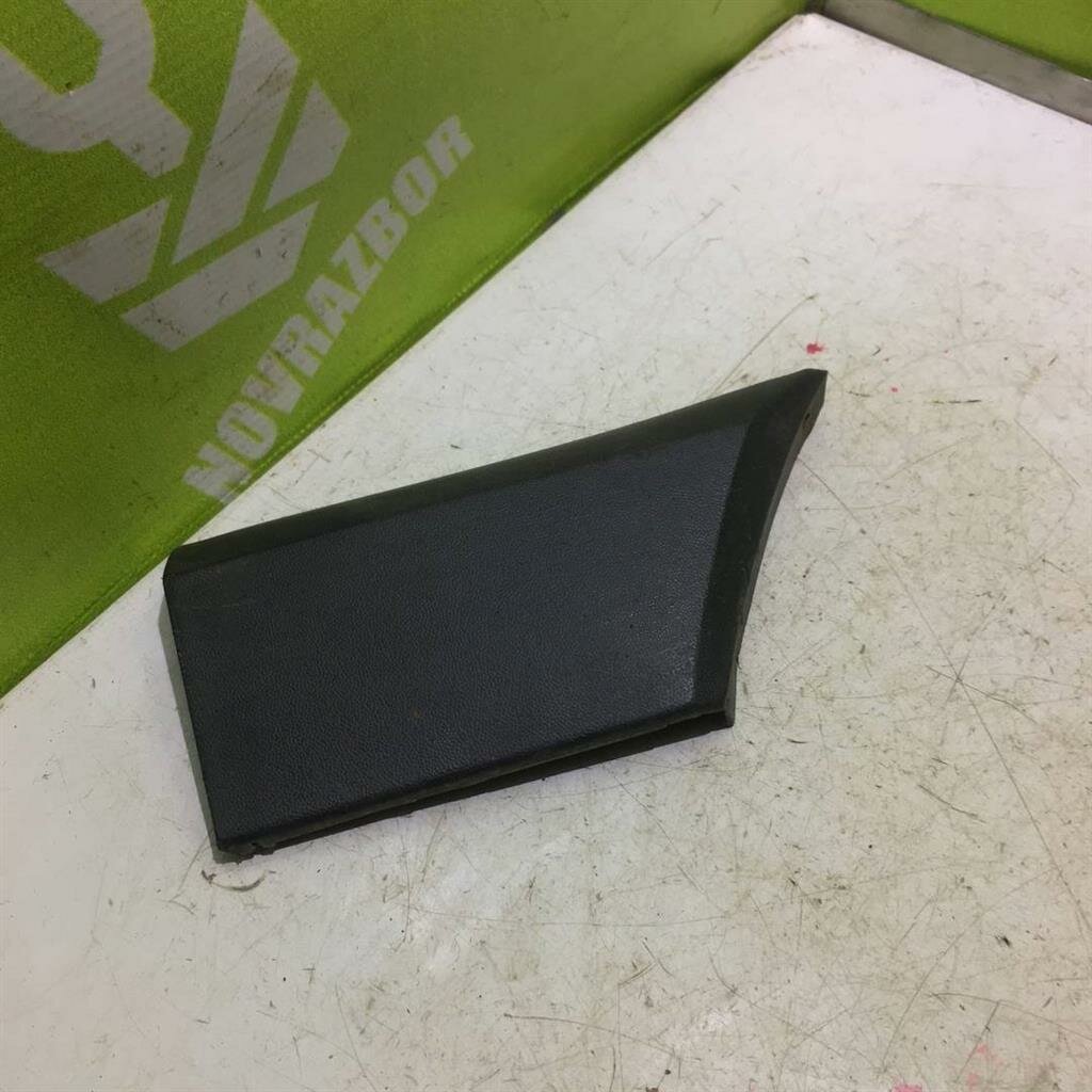 Молдинг переднего правого крыла VW Passat B3 1988-1993