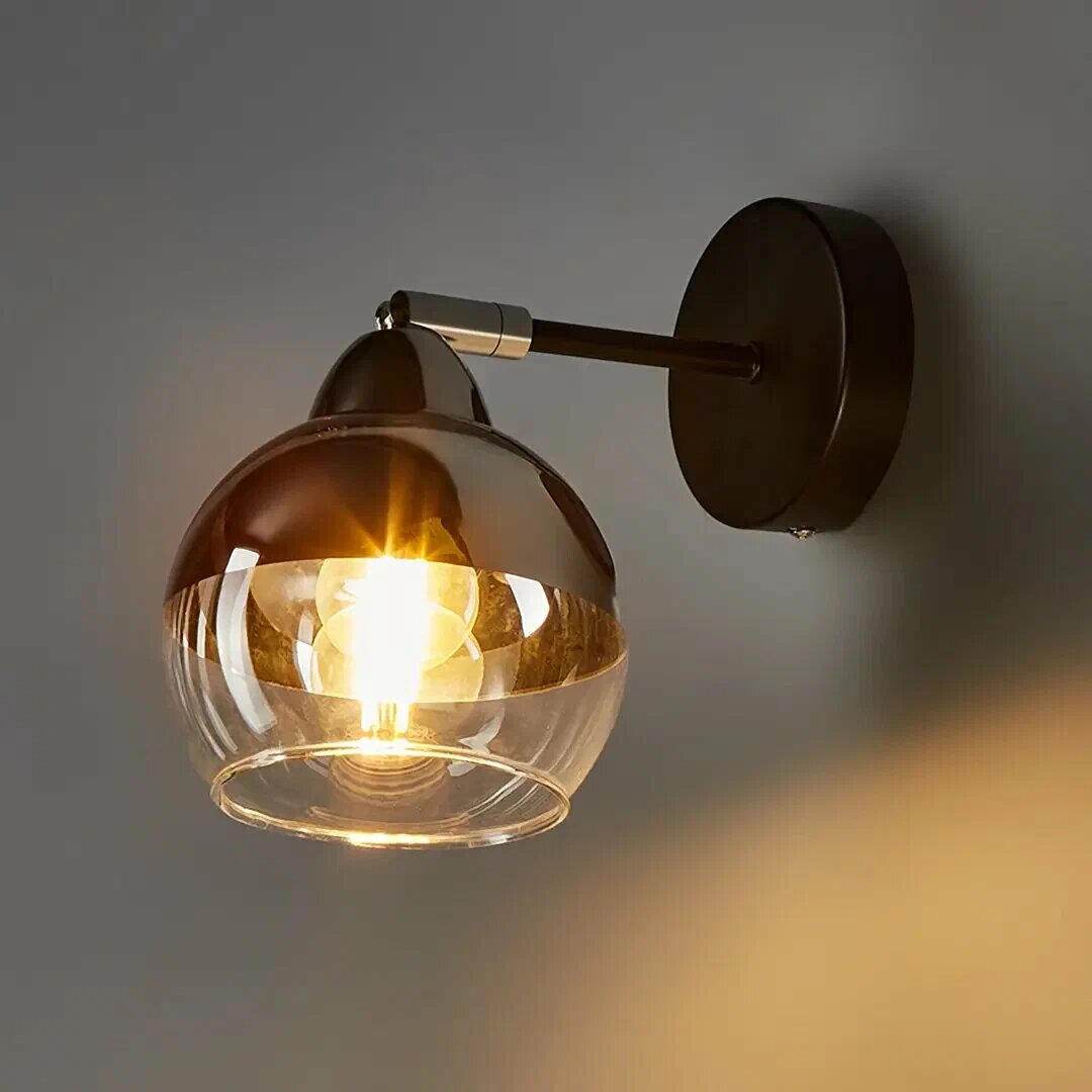 Настенный светильник Freya FR5225