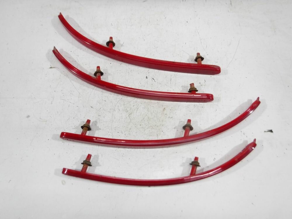 Отражатель задний Dоdgе Strаtus II 04805422AA