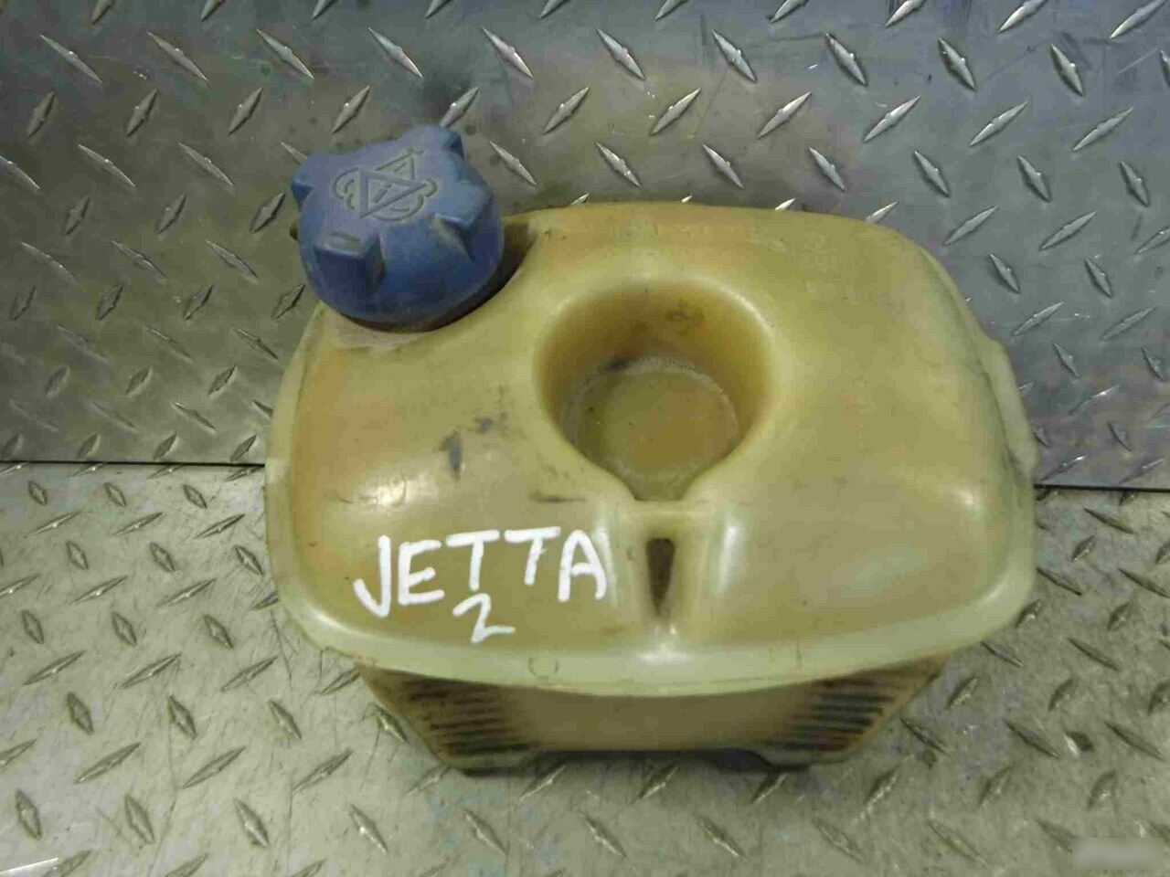 Бачок расширительный Volkswagen Golf Mk2 (1983—1992) 171121407E