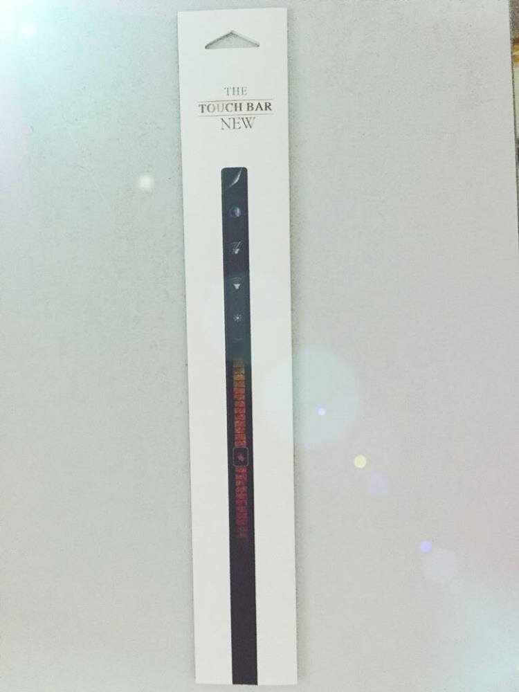 Защитная пленка MyPads на Touch Bar для Apple MacBook Pro 15 with Retina display Late 2016 (MLH42)(MLH32RU/A)(MLW82)(MLW72RU/A) глянцевая