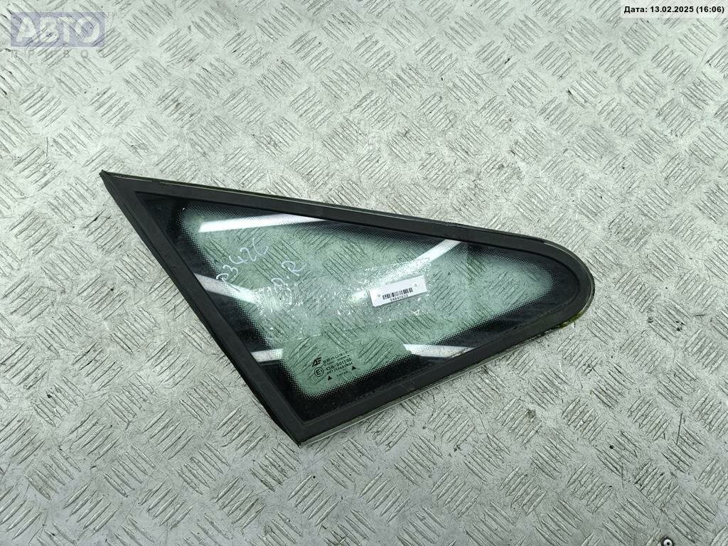 Стекло кузовное боковое переднее правое Seat Alhambra (2000-2010)