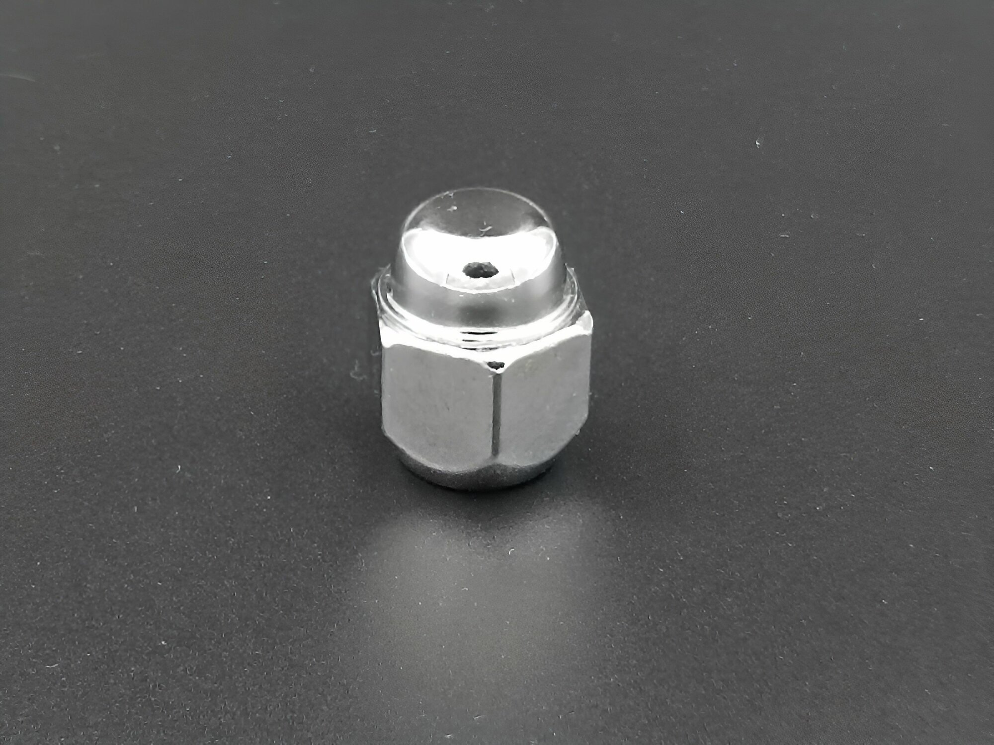 Гайка крепления колеса Subaru OEM 28171AJ000 M12*1,25*25. Subaru 1шт