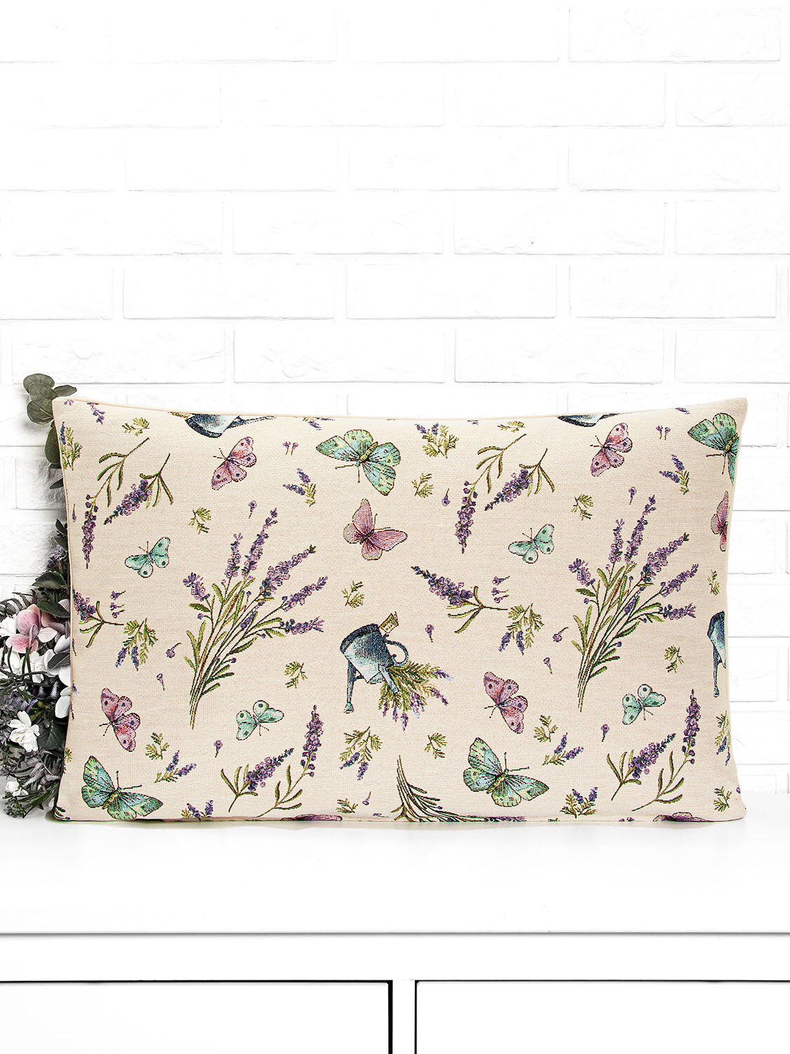 Наволочка гобеленовая Le Gobelin Лаванда бабочки 50х70 см