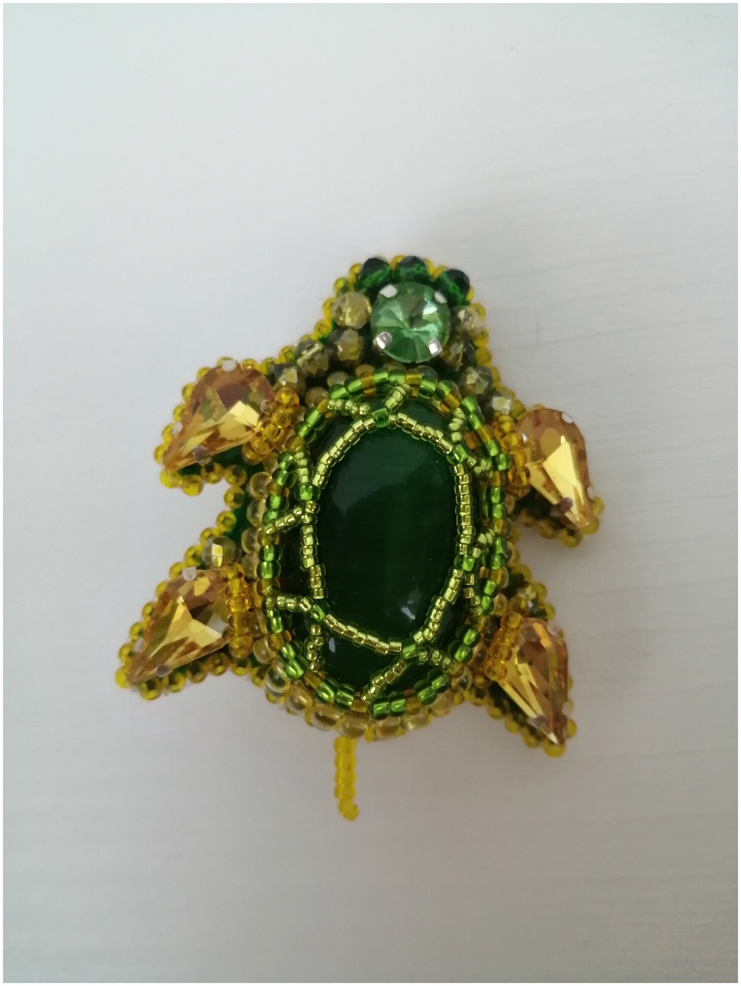 Брошь, бисер, искусственный камень