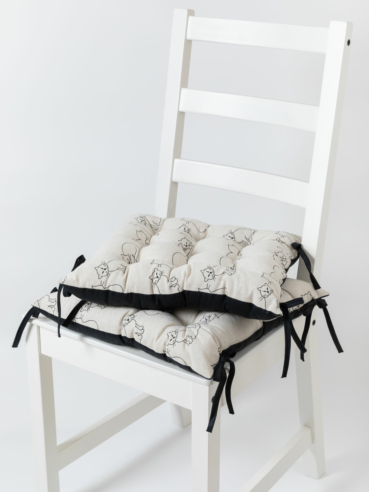 Подушка на стул 2 шт Черная кошка 40х40 ткань полулен четыре завязки