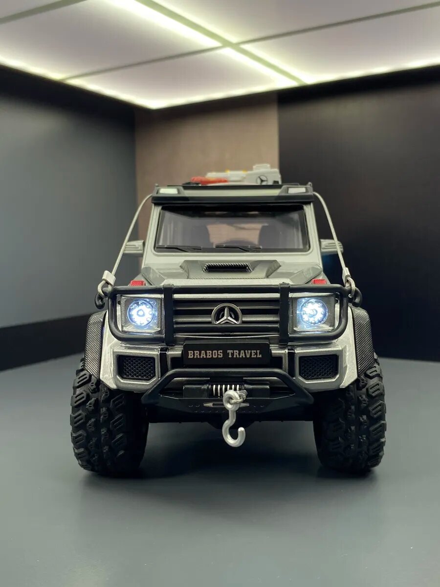 Машинка металлическая "Гелик 4x4 Мерседес", с лебедкой, масштаб 1:24