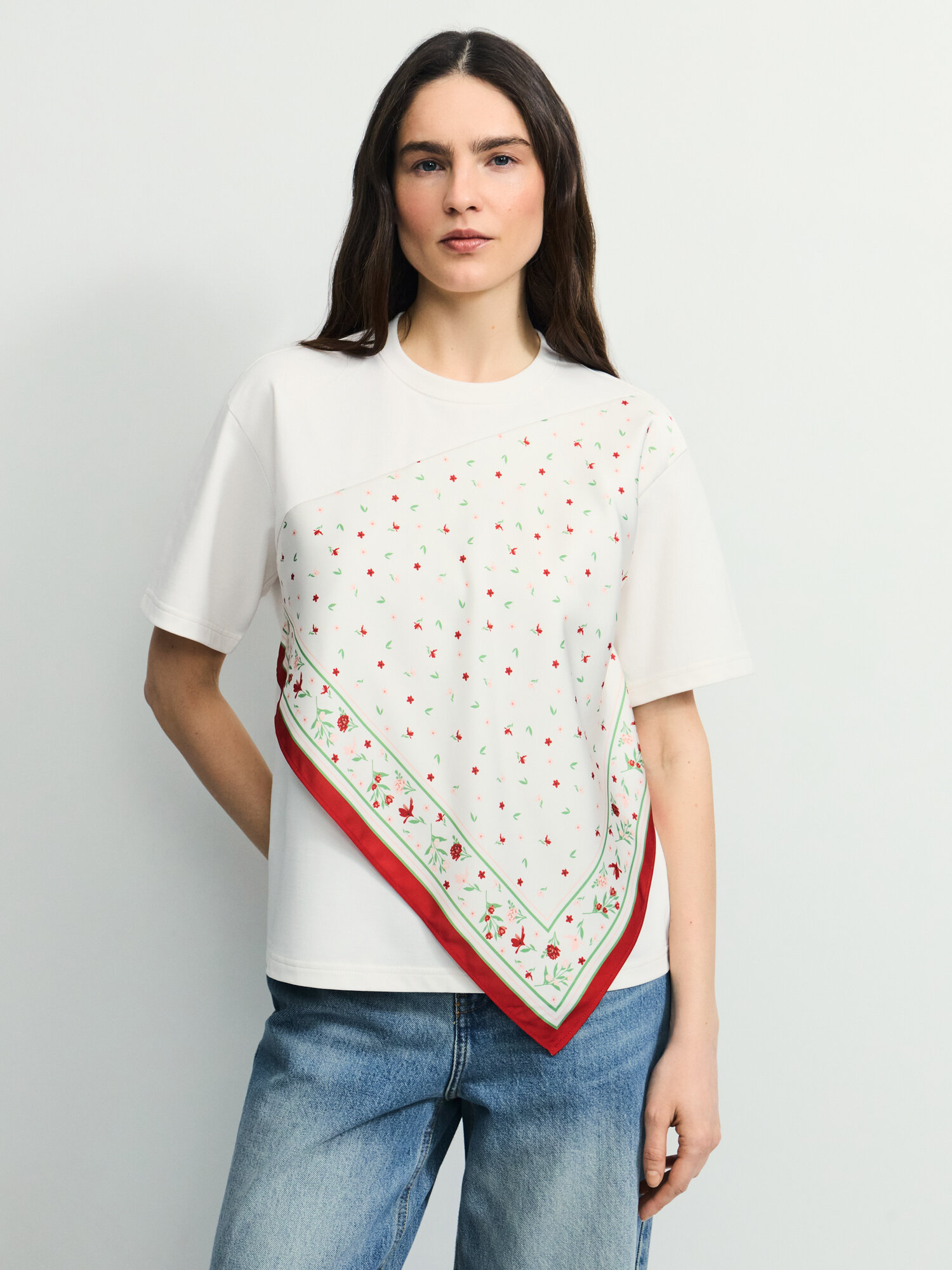 Футболка Zarina