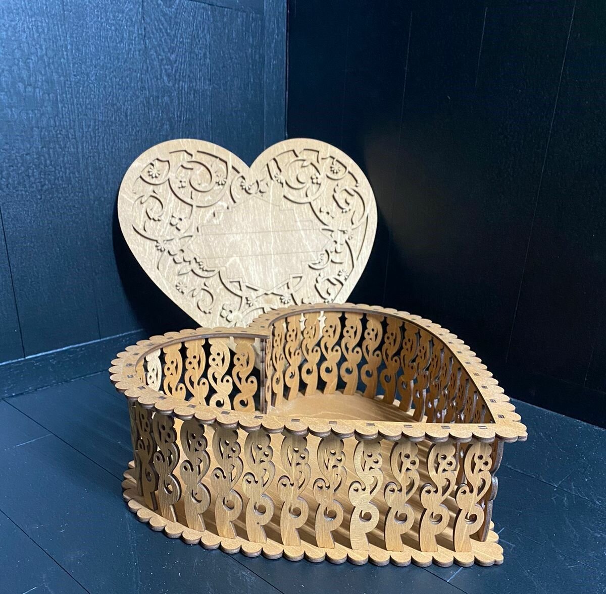 Деревянная подарочная коробка для подарка, оригинальная шкатулка в виде "Сердца", размеры 27*25*9 см