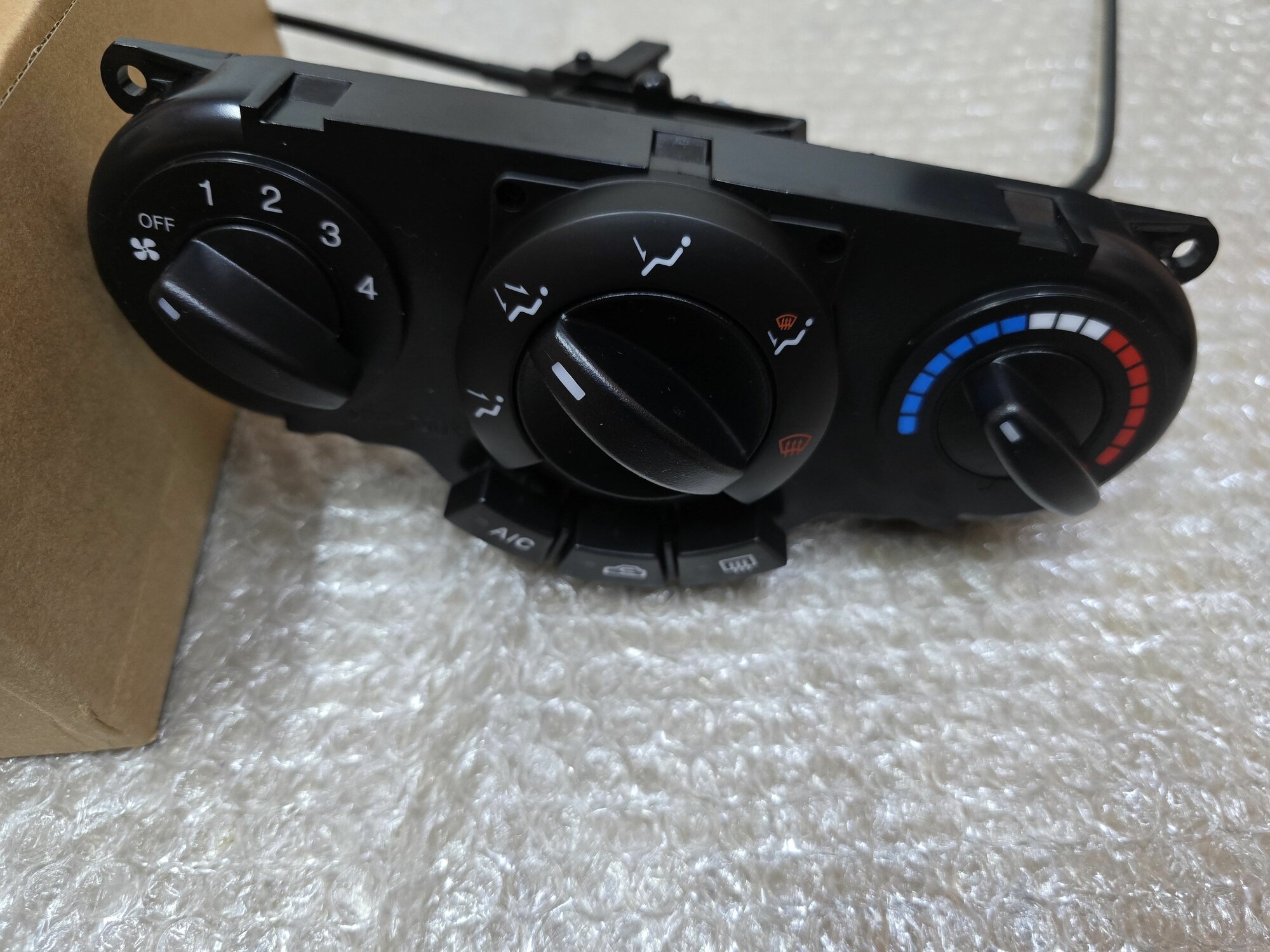 Блок управления отопителем и кондиционером Лачетти