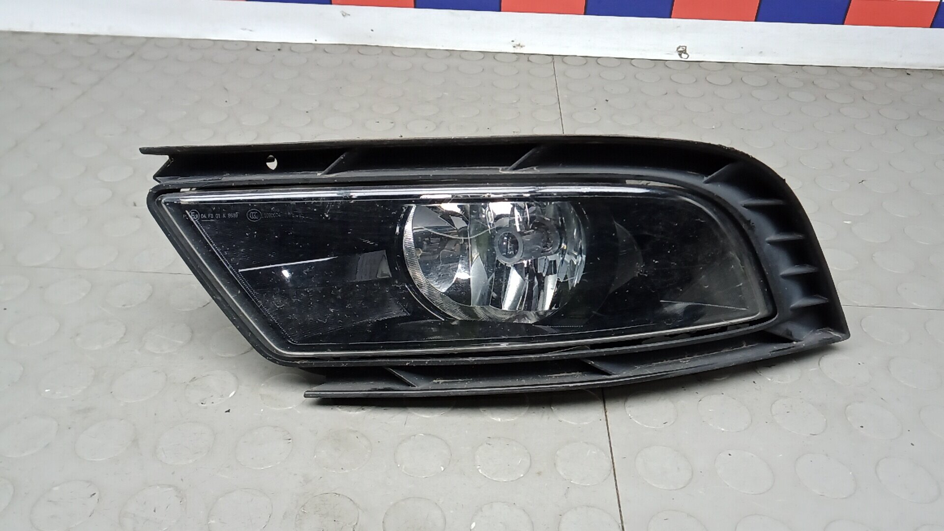 Фара галогенная левая передняя SKODA SUPERB 2, Номер 3T0941701C