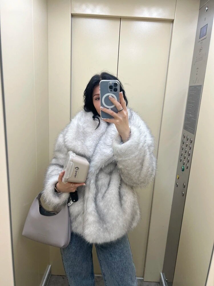 Полушубок, размер 50, белый, черный — фото 1