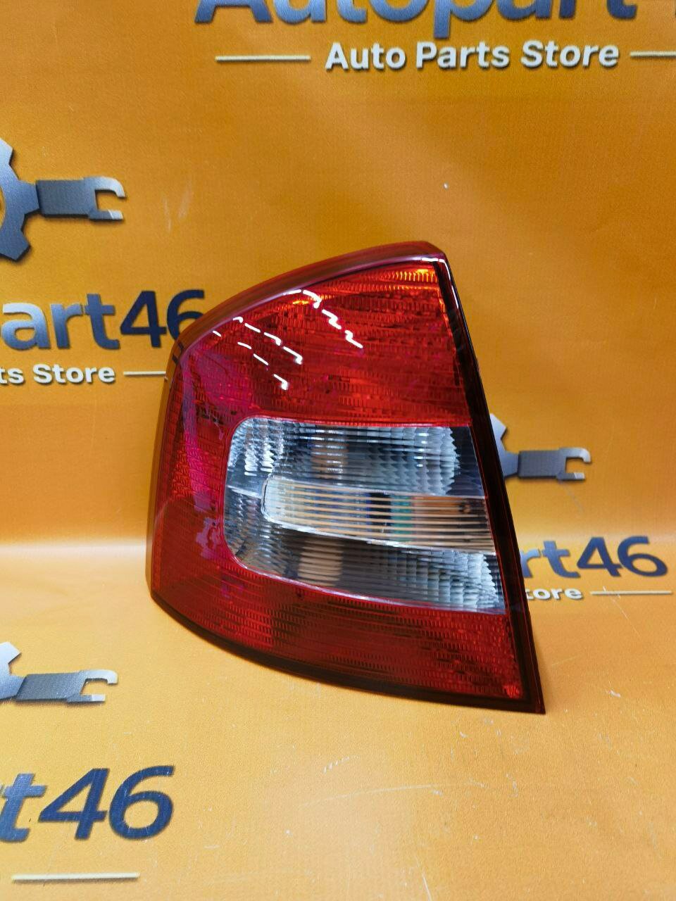 Фонарь задний левый Шкода Октавия А5, Skoda Octavia A5, аналог