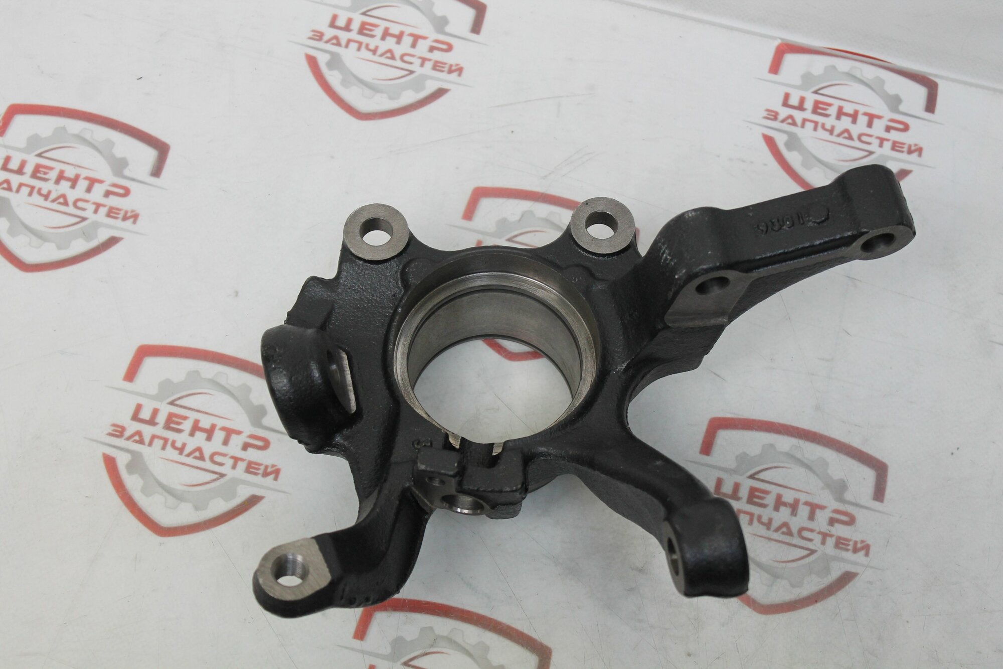 Кулак поворотный NISSAN 400148H300
