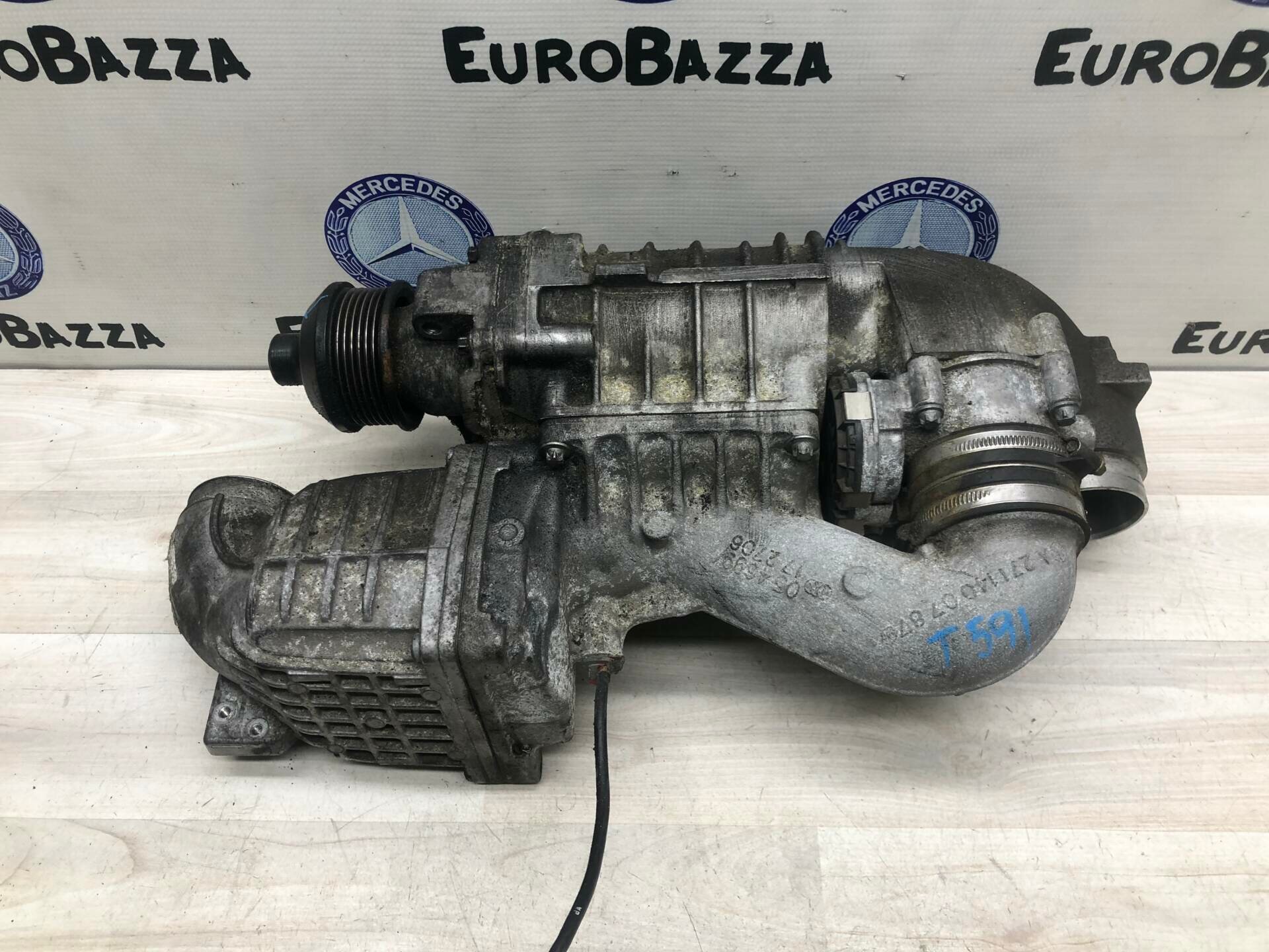 Компрессор с дроссельной заслонкой Mercedes M271 A2711400787