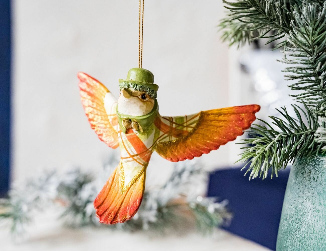 Ёлочная игрушка колибри от-кутюр в зеленой шляпке, полистоун, 15 см, Goodwill B95151-2